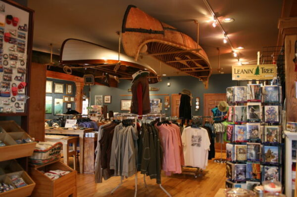 Visit - Great Lakes Shipwreck Historical Society